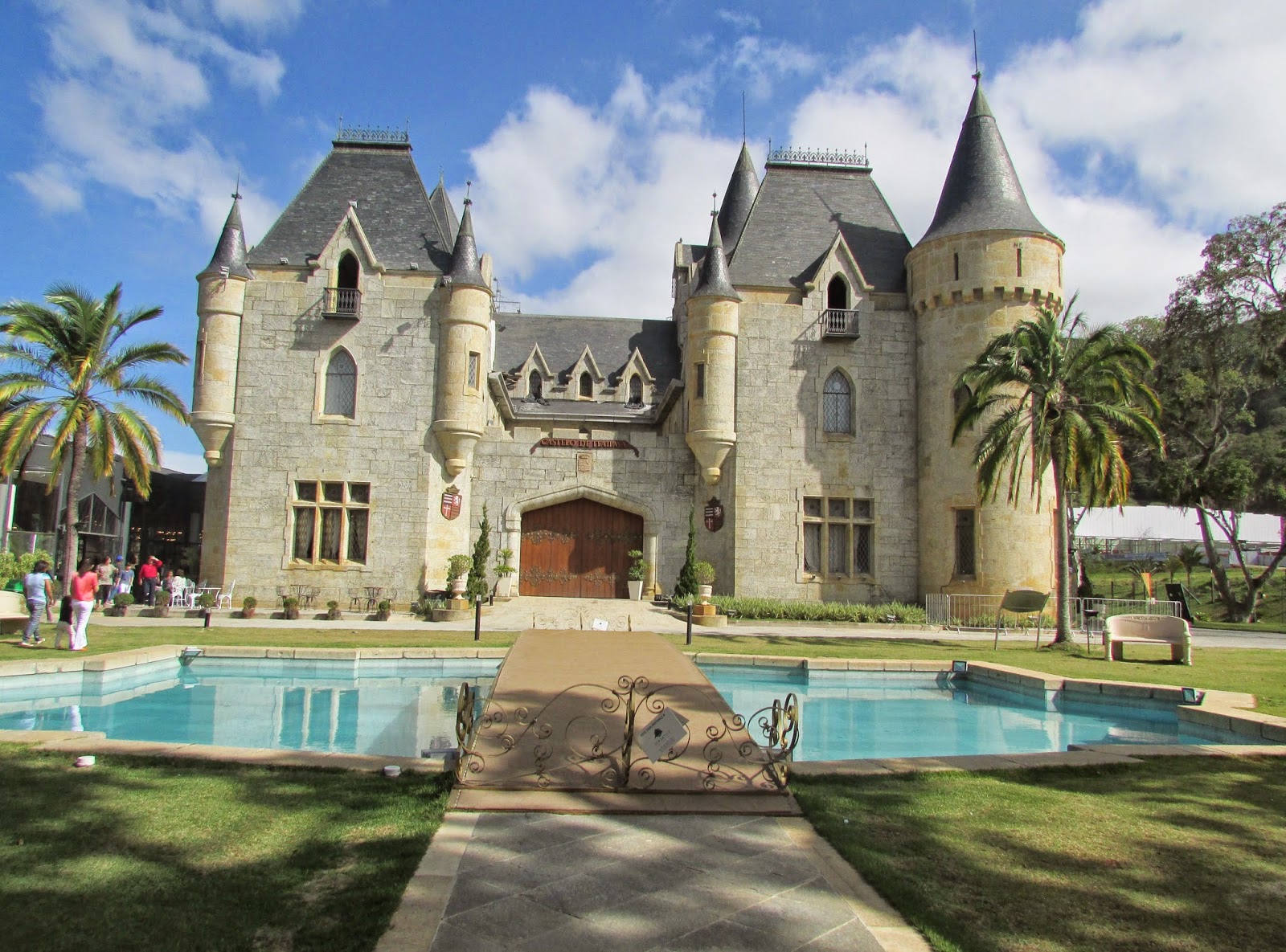 Castelos no Brasil: uma viagem pela história e pela arquitetura ...