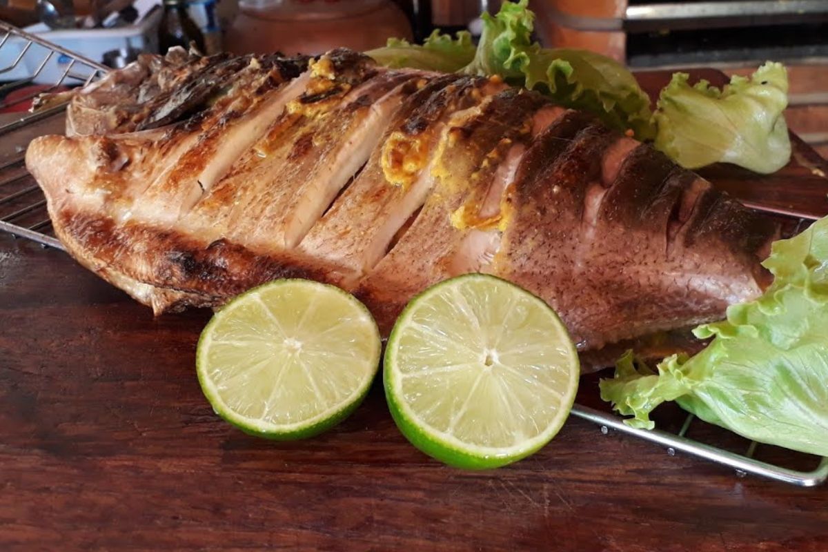Pratos Típicos de Rondônia: Tambaqui na Brasa | Jornada Discover
